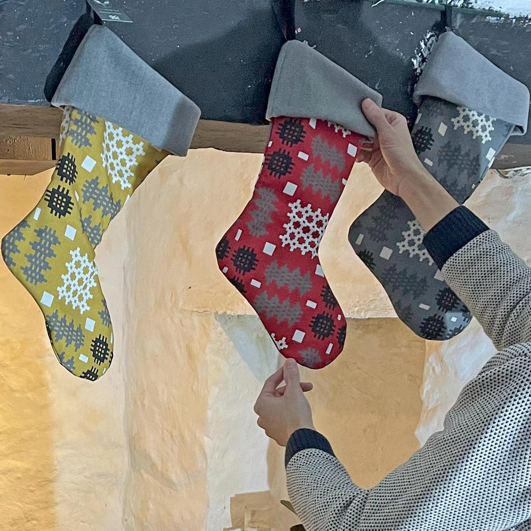 Welsh gifts for a Christmas in Wales – The Welsh Gift Shop